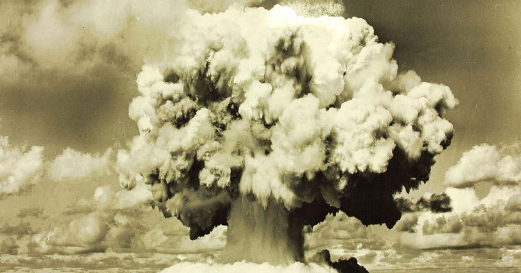 La Tsar Bomba, l’arme nucléaire qui était 3 125 fois plus puissante que ...