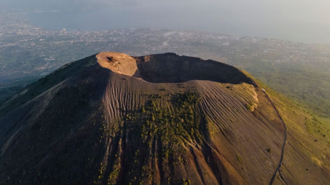 Discovery of a village buried by Vesuvius 2,000 years before Pompeii ...