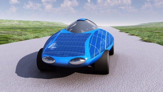 Une voiture électrique alimentée par l'énergie solaire établit un nouveau record sur 1 000 km
