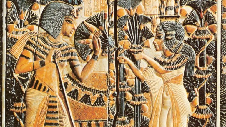 Quelle dynastie égyptienne a régné le plus longtemps