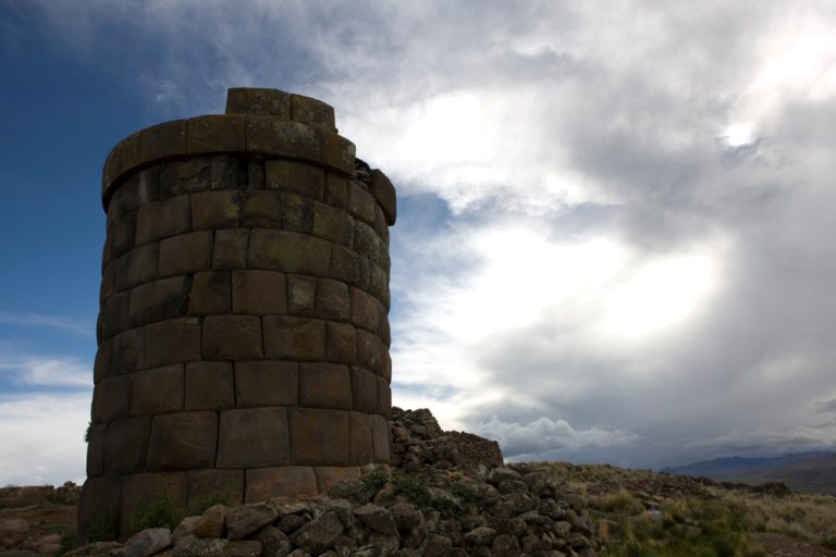 10 faits fascinants sur l'observatoire solaire millénaire de Chanquillo ...
