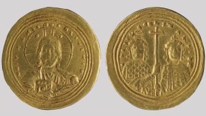 En Norvège, la découverte d'une pièce d'or byzantine représentant Jésus ...