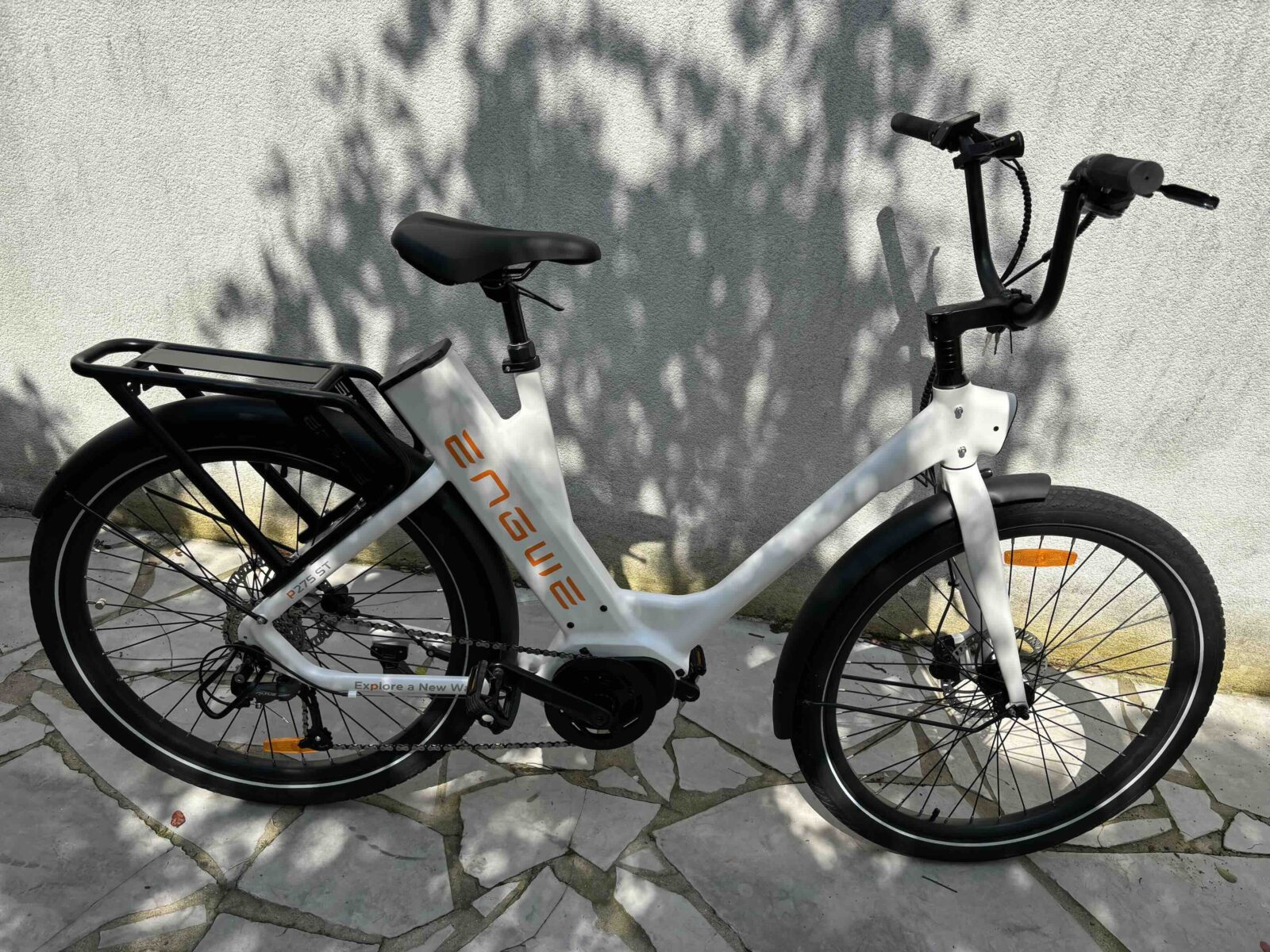 Test et avis sur le vélo électrique Engwe P275 ST : Design et ...